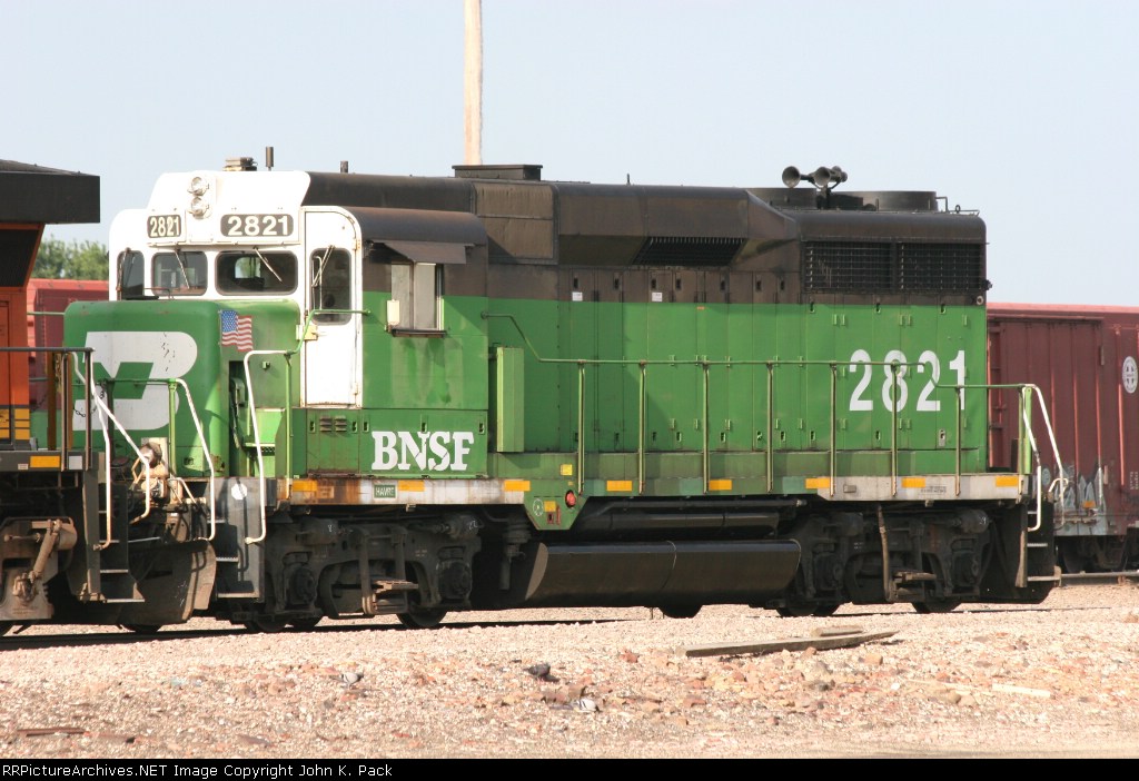BNSF 2821